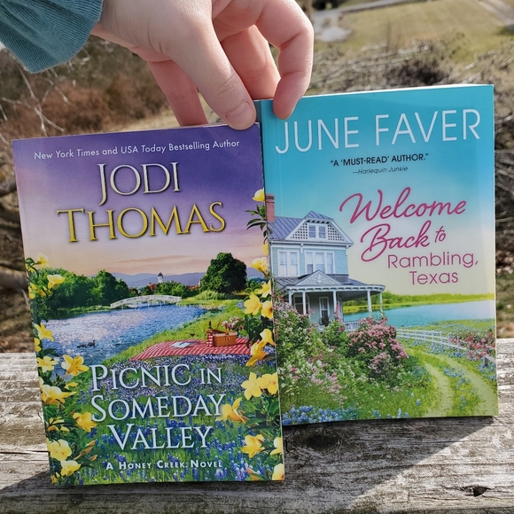 books | Accents | Texas Romance Book Bundle By Jodi Thomas And June ...